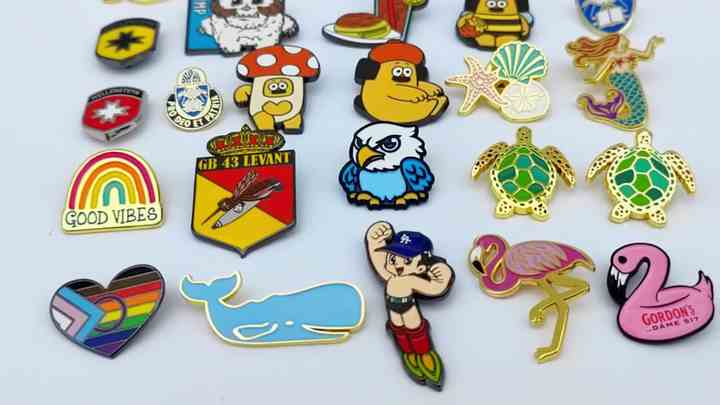 Badge Maker Custom Shaped Die Casting Metal Hard Enamel Gold-Plated 5mm ...