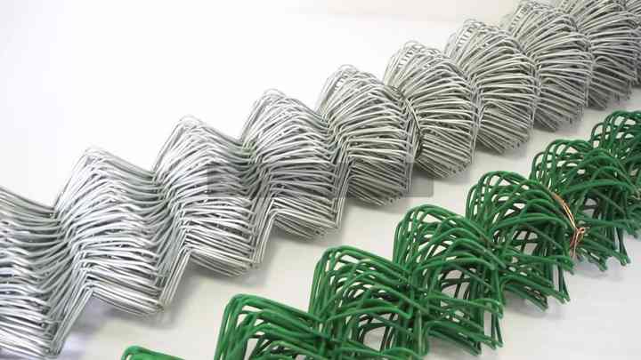 Galvanized Steel Diamond Wire Mesh Fence - Durable & Versatile