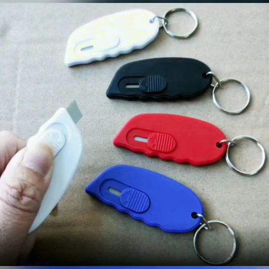 Adorable Tiny Cloud Retractable Paper Cutter Plastic Box Cutters Letter ...