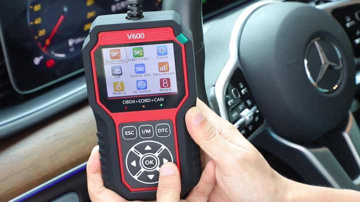 V600 Built-in 40000 DTCs with Freeze Frame/I/M Readiness Diagnosit ...