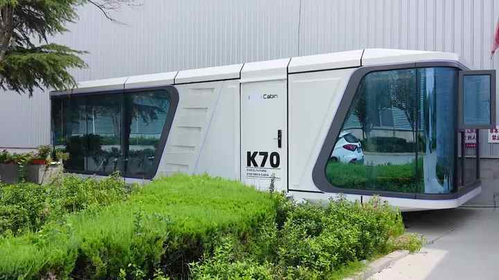 Tiny Space Capsule House Pod Cabin for Resorts Houses Office Buildings ...