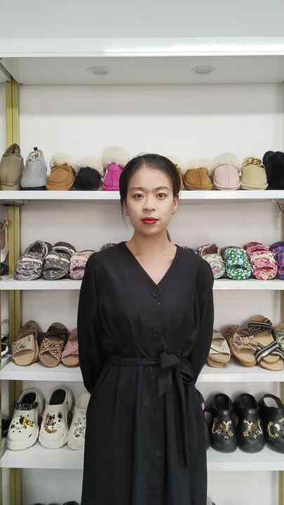 Wholesale Blue Floral Korean House Slippers - Machine Washable