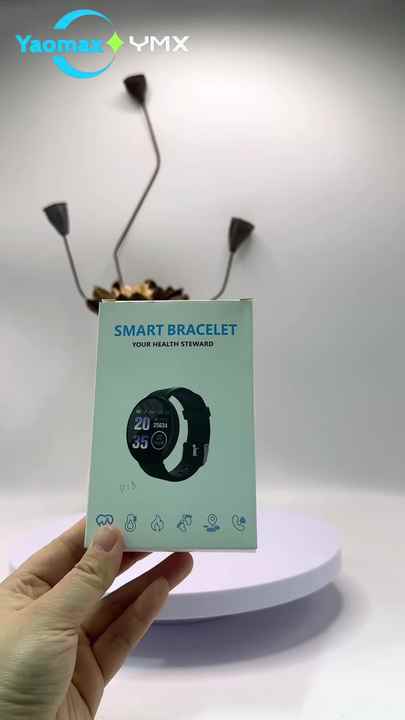 D18 Smart Watch - Versatile and Stylish for Men & Women