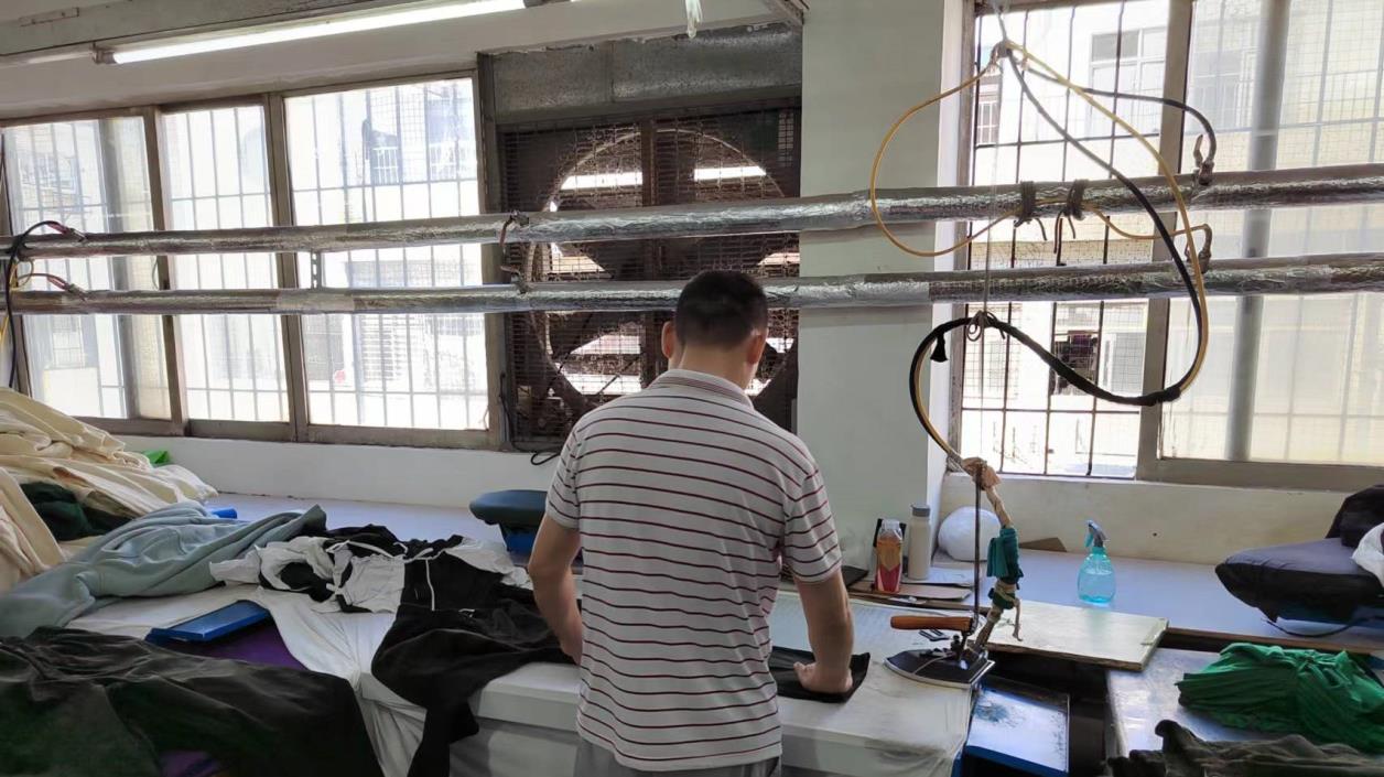 Dongguan Xinge Clothing Co., Ltd.