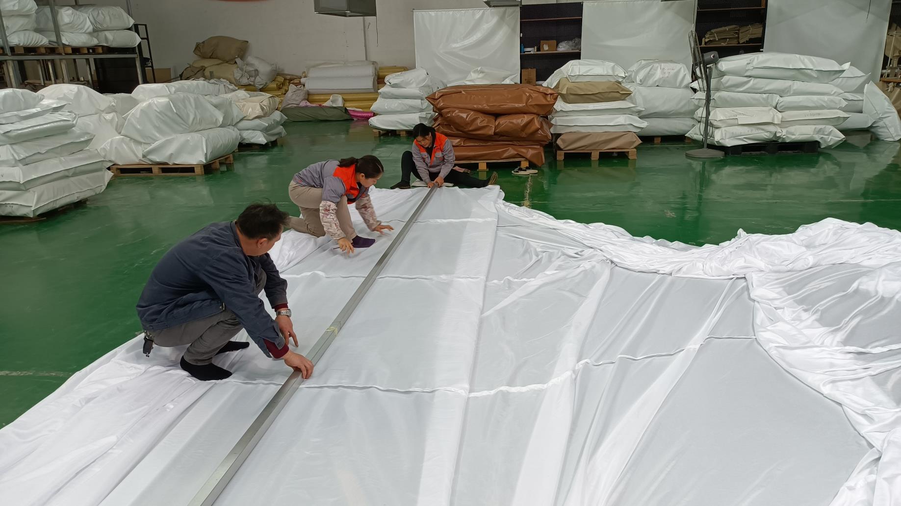 Shenzhen Shoulder Tent Co., Ltd.