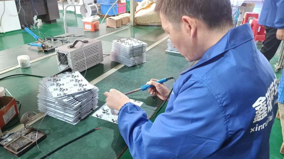 Foshan Xinruilai Lighting & Electrical Co., Ltd.