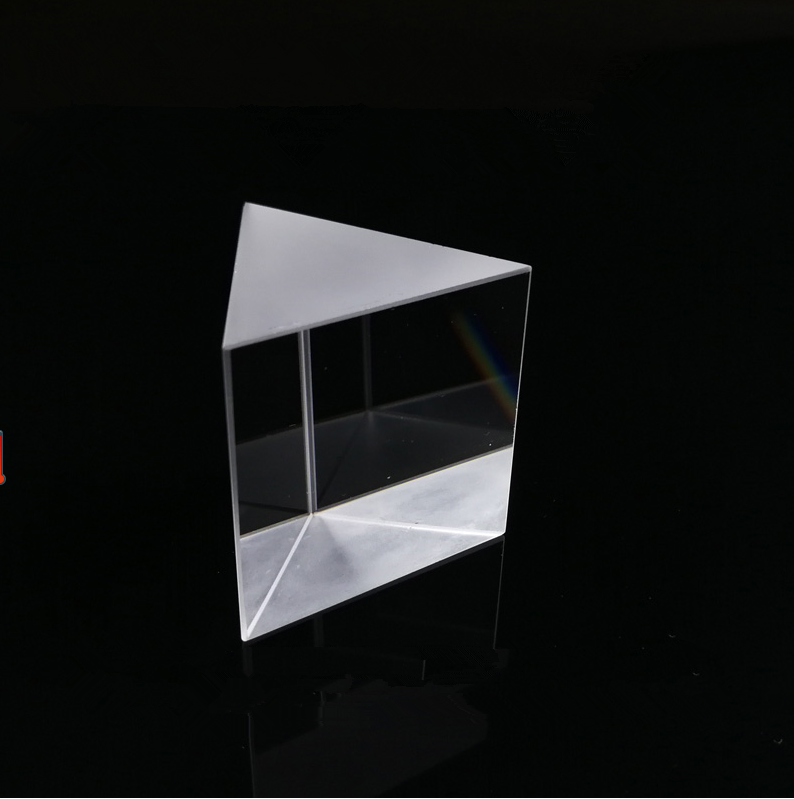 Equilateral triangular diffusing prism of high refractive index glass ...