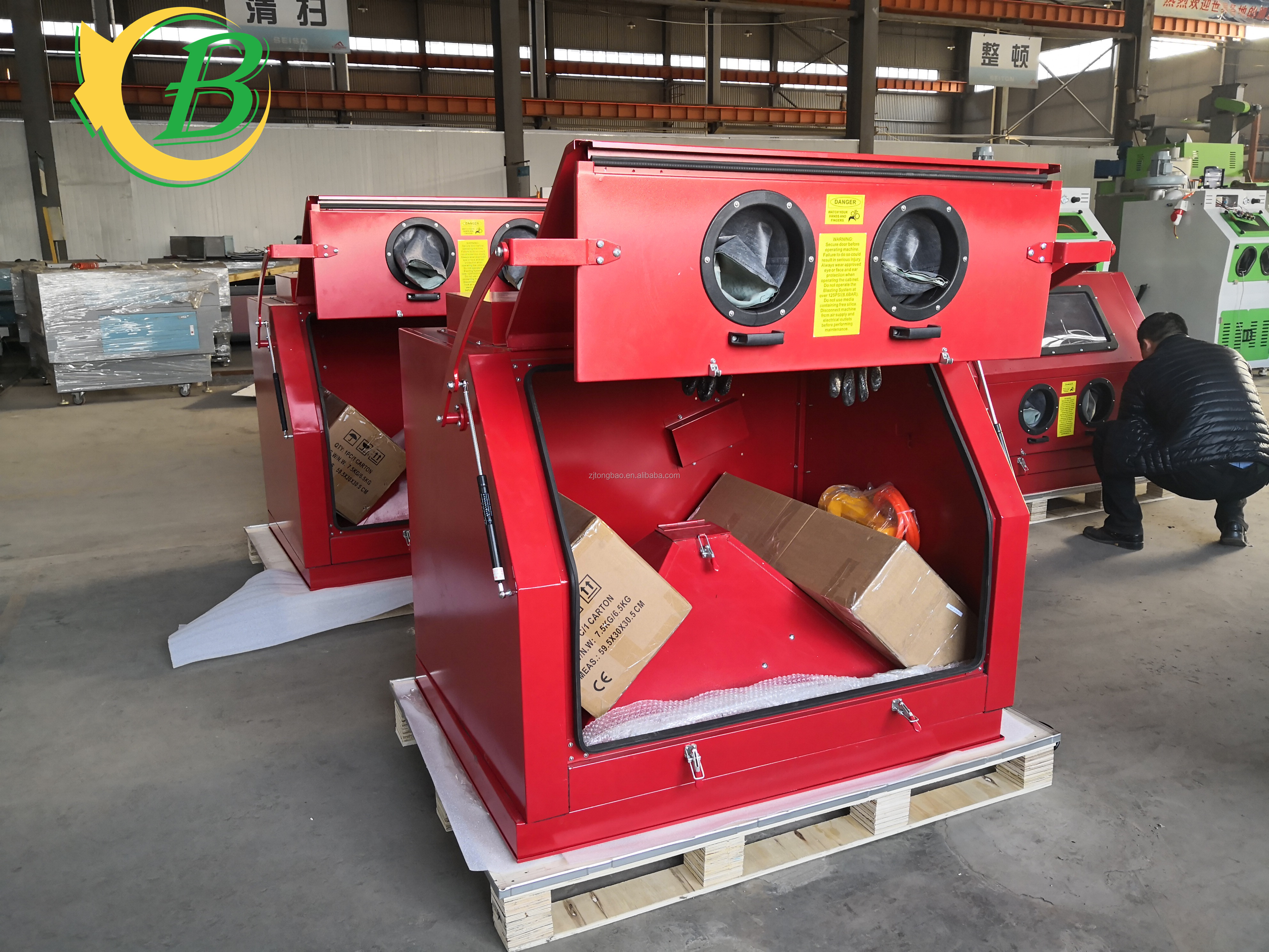 220L Sandblasting Cabinet Abrasive Sandblasting Machine Products from ...