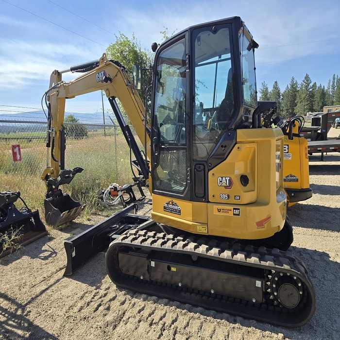 CAT 305 CR Mini Excavator For Heavy Duty Worksites Offering Excellent ...