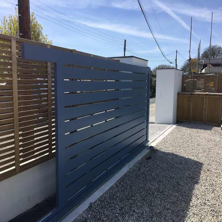 Customized Black Aluminum Metal Fence Panel Aluminum Slat Gate Modern ...