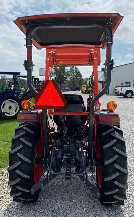 23HP Kubota L2501 Tractor - High Productivity & Durability