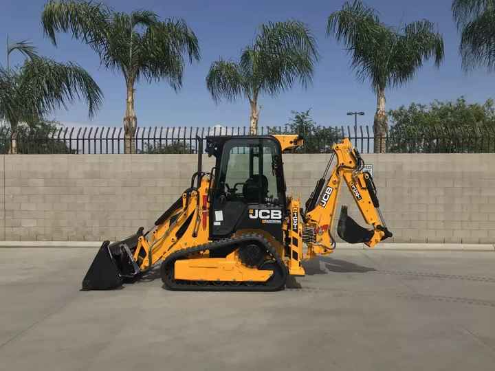 2024 New JCB 1CXT Skid Steer Loader with Front Loader Mini Hydraulic Pump Moog Excellent ...