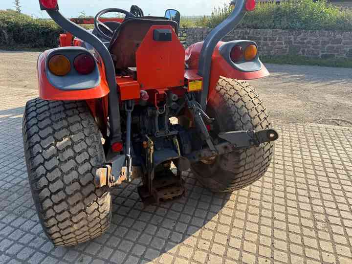 KIOTI CK25 25HP 4WD Compact Tractor with KL130 Loader| Alibaba.com