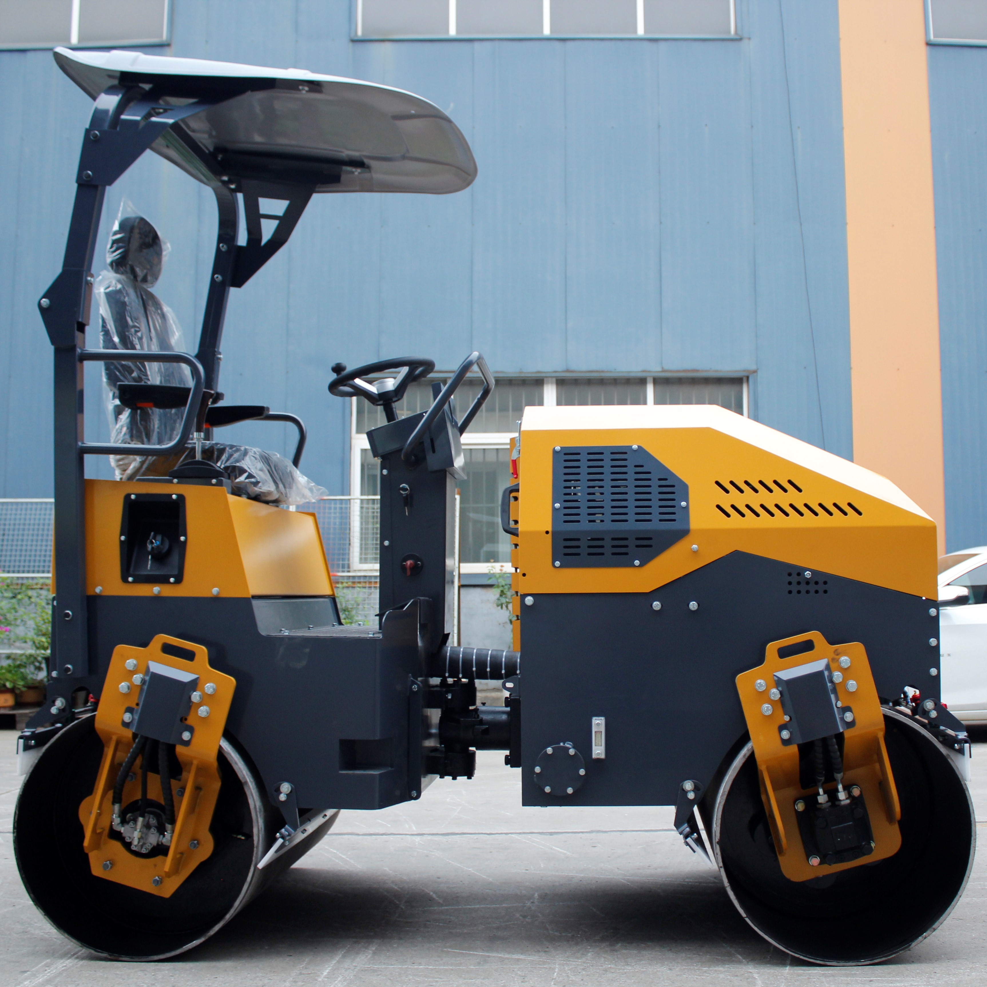 1 Ton Roller Compactor - Durable and Efficient Road Roller