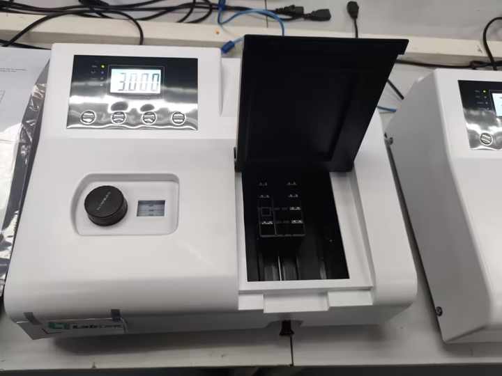 Labtex Spectrophotometer Lab Photometer Liquid Plastic FilmTest VIS 320 ...