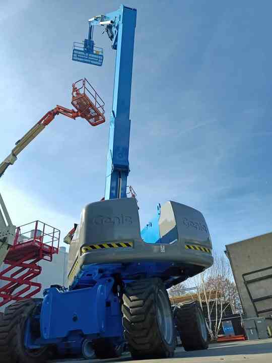 USA 10~56m Hydraulic Cherry Picker Self-Propelled Telescopic Articulating Boom Lift Aerial Work ...