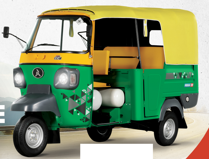 ATUL AUTO "GEM PAXX CNG " India Popular Auto Rickshaw Transport Street ...