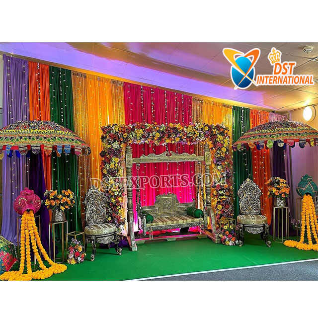 Traditional Gujarati Sangeet Night Stage Setup Pakistani Sangeet Night ...