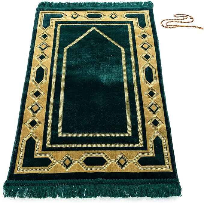 Islamic Prayer Mats - Soft Plush Pakistani Janamaz Sajda