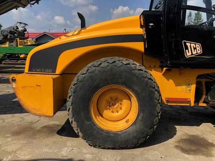 ORIGINAL VIBRATION ROLLER COMPACTOR JCB VM 115 AVAILABLE for FACTORY ...