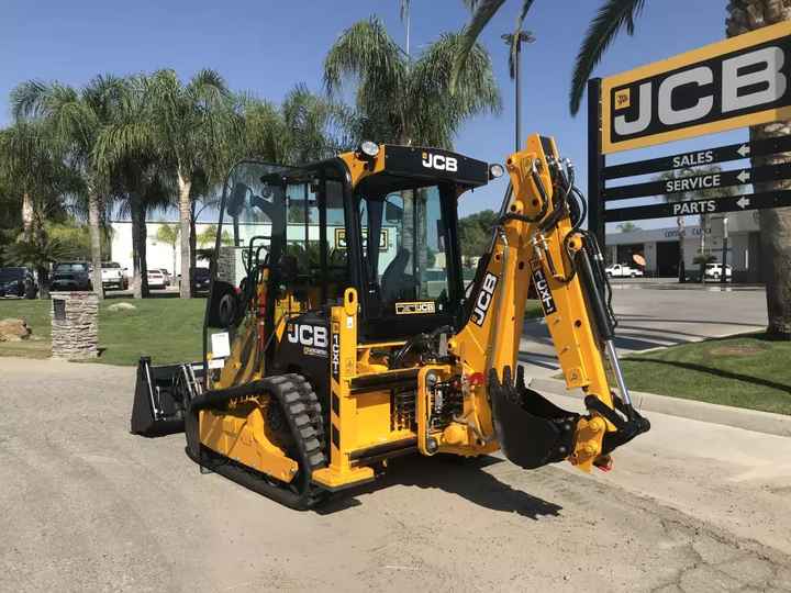 2024 New JCB 1CXT Skid Steer Loader with Front Loader Mini Hydraulic Pump Moog Excellent ...