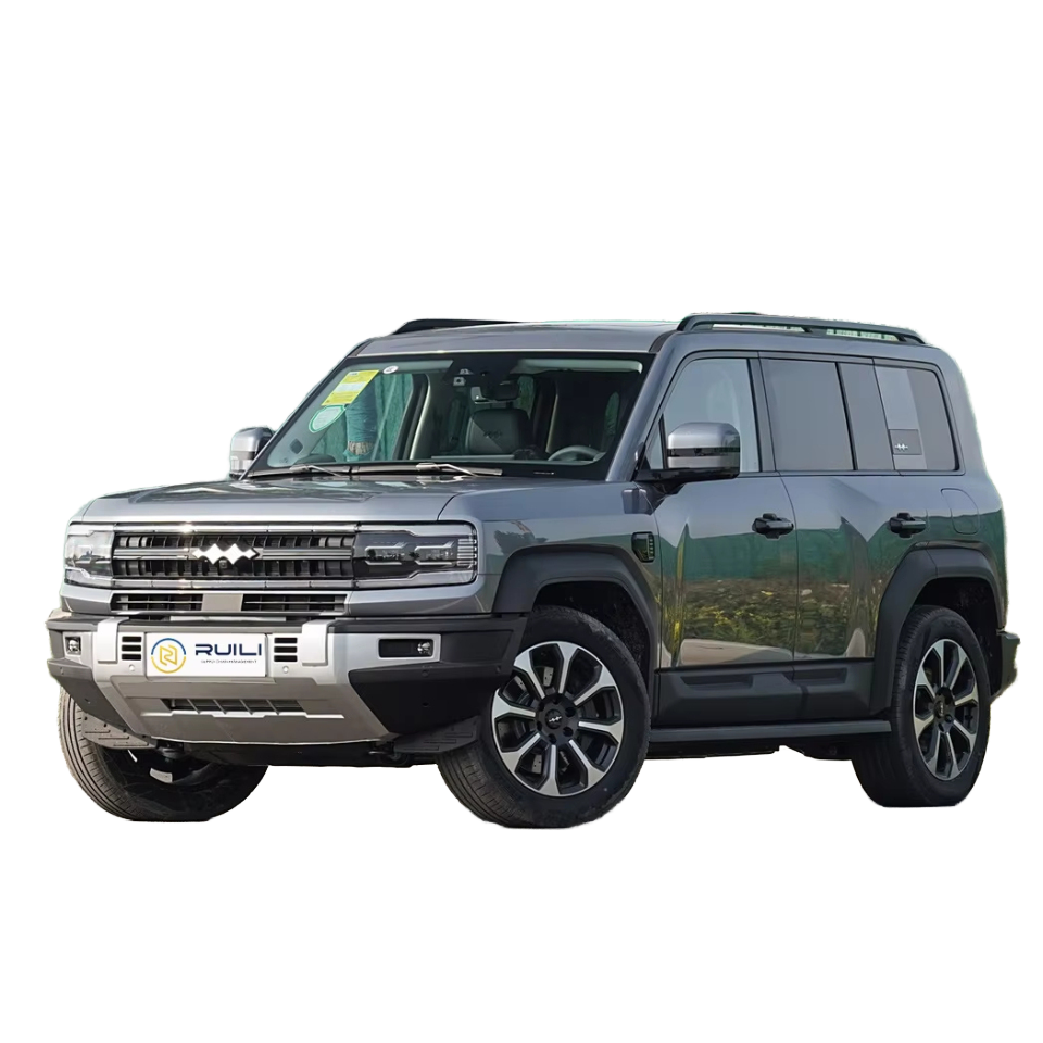 BYD Leopard 5 Plug-in Hybrid SUV - High Quality Electric Car