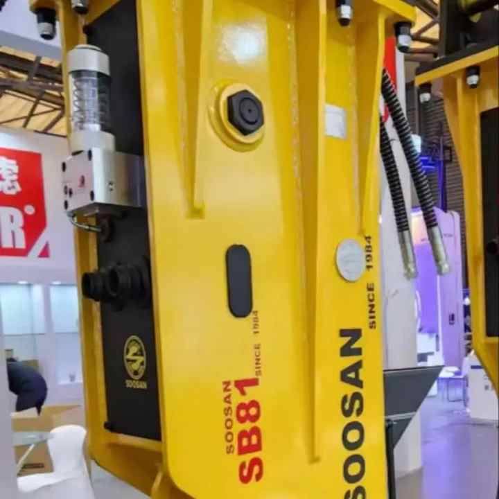 SB81 Box Type Hydraulic Breaker with Core Components Chisel Premium ...