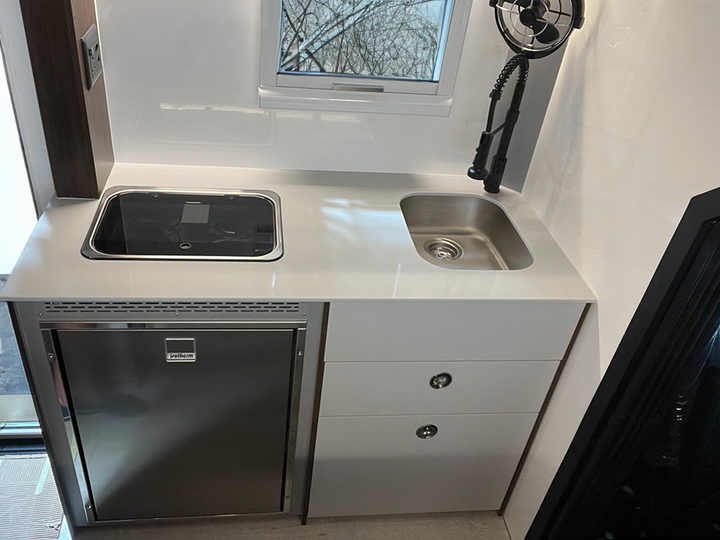 Iveco Motorhome Campervan Caravan Camper Trailer Overland Long Bed 8x8 ...