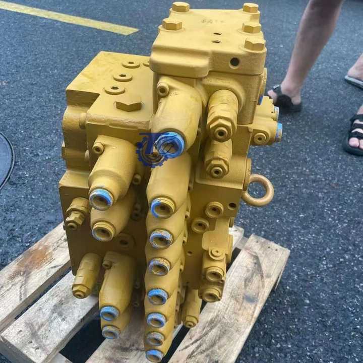 Excavator Hydraulic Main Control Valve 312D 315D 318D for Caterpillar ...