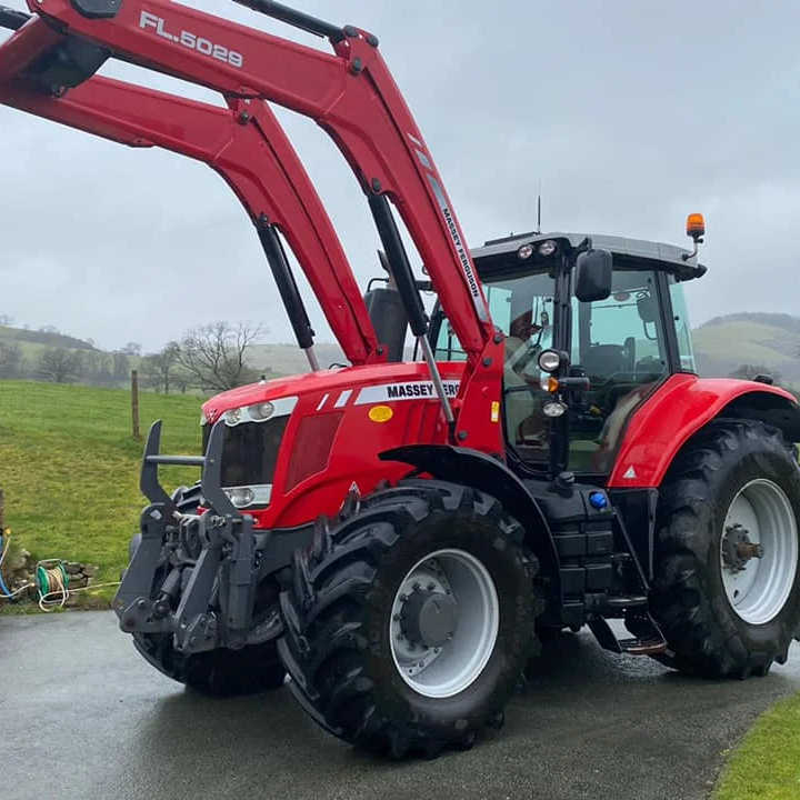 Massey Ferguson 7726 4WD Tractors - High Productivity