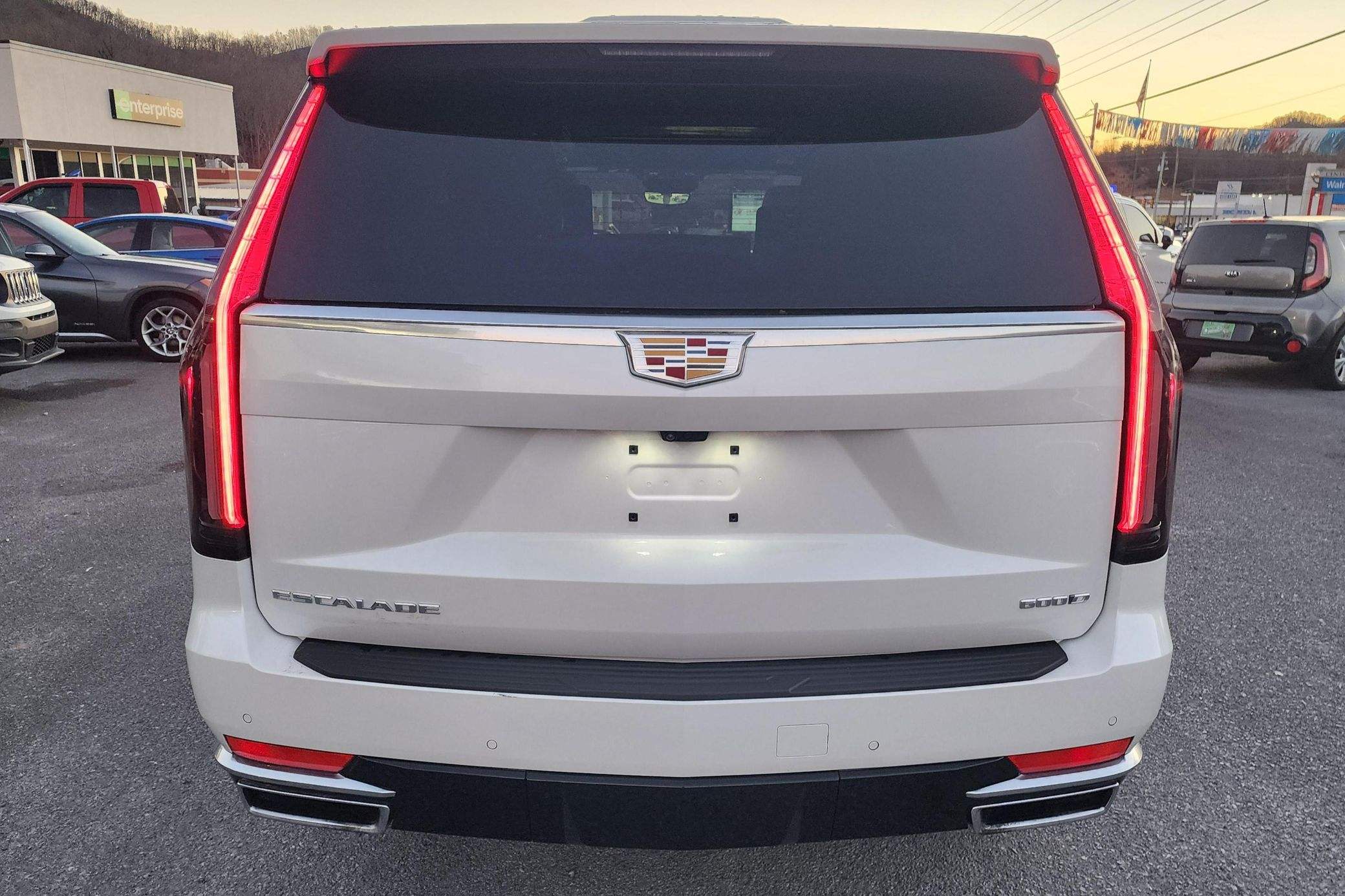 How to Choose the Best Cadillac Escalade: A Complete Buying Guide