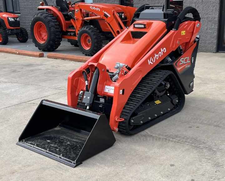 MULTIFUNCTIONAL KUBOTA SCL1000 STAND-ON COMPACT MINI SKID STEER LOADER ...