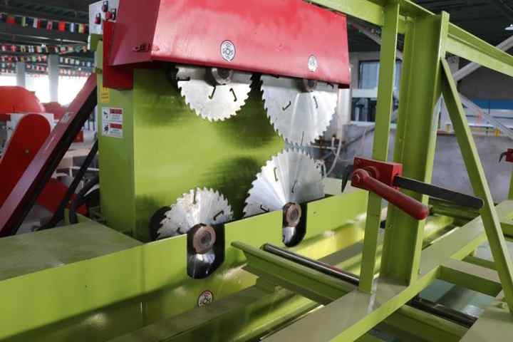 Vertical Automatic Circular Saw Machine Four Disc Blades Sawmill Log ...