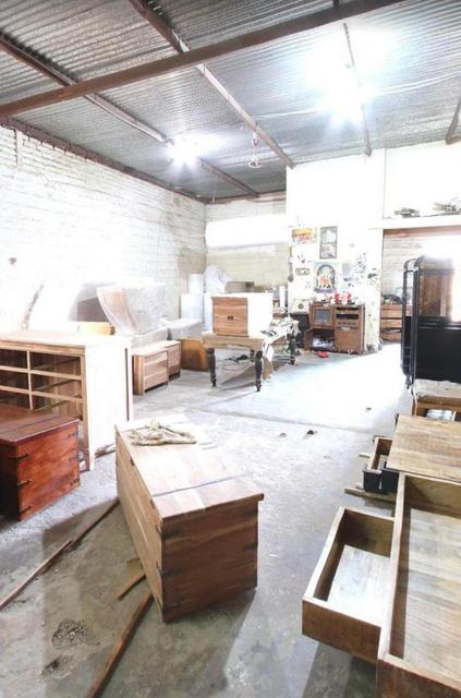 20 Year Anniversary Gift Guide Traditional and Modern Ideas | Premium ...