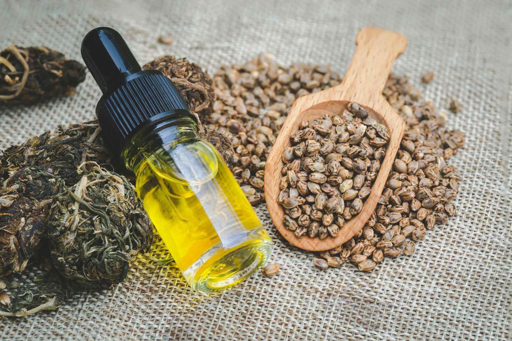 How to Choose the Best Glass Bottle for Hemp Seed Oil: A Complete Guide