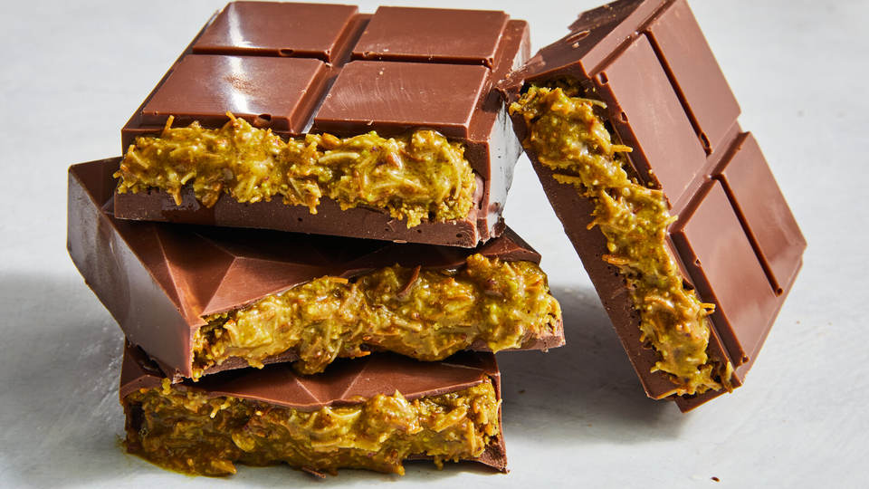 EXOTIC DUBAI CHOCOLATE BEST SELLING SWEET SOLID CHOCOLATE with NUT ...