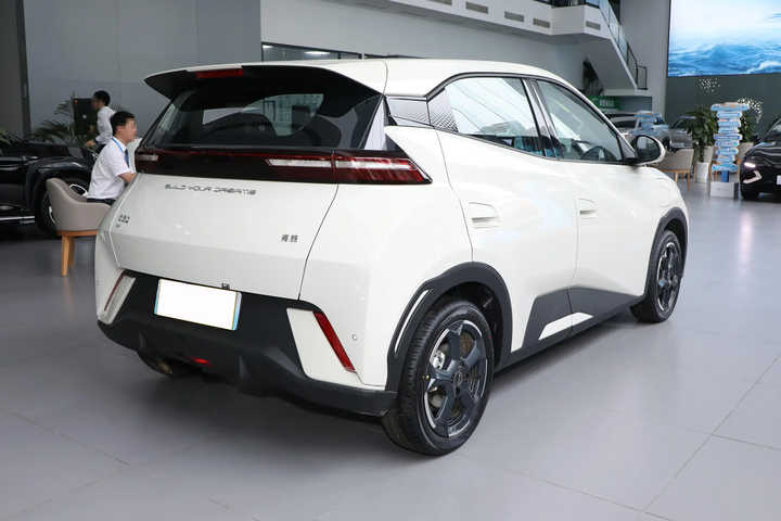 BYD Seagull Electric Car - 405km Range, 130km/h Speed