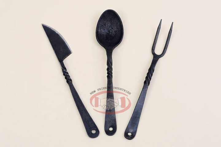 Hand Forged Twisted Cutlery Set - Sustainable & Durable