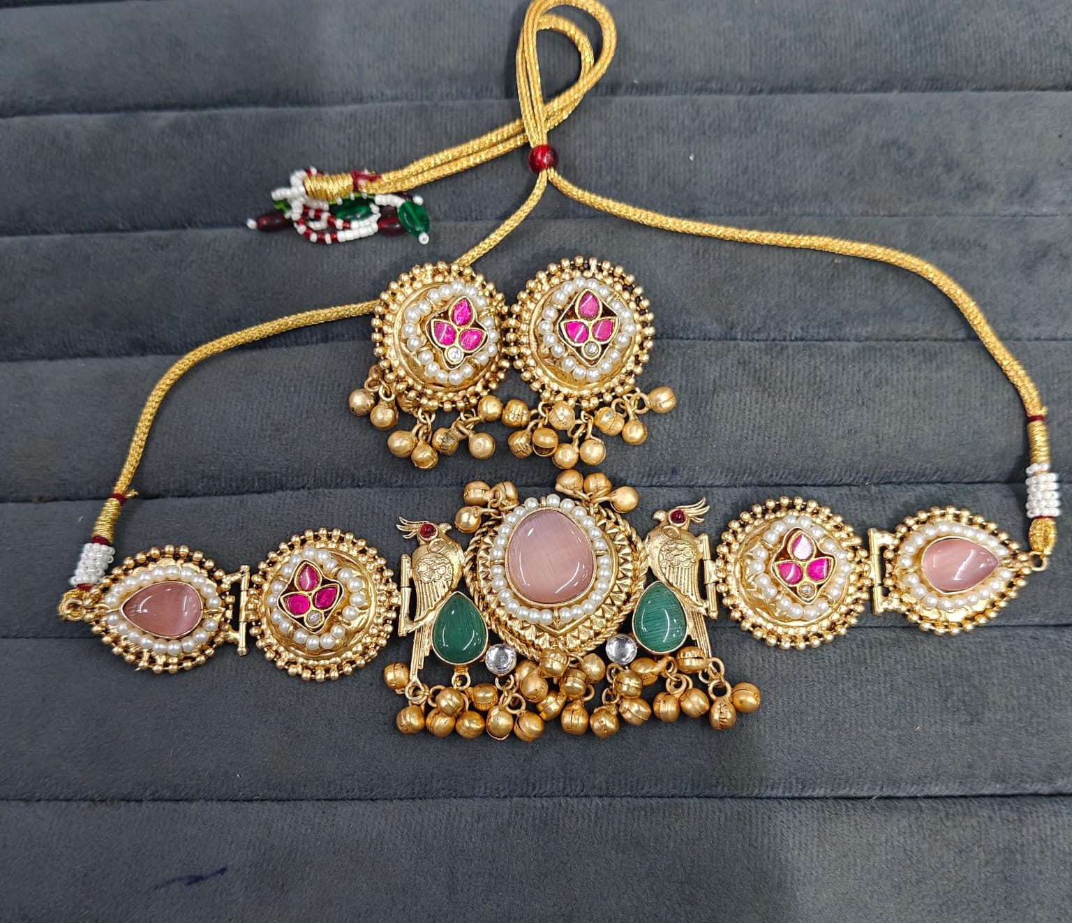How to Choose Colourful Party Jewellery for Ladies: A Complete Buying Guide