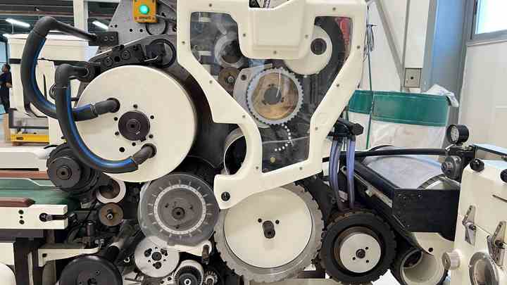Mini MK8 Cigarette Making Machine - Precision & Efficiency