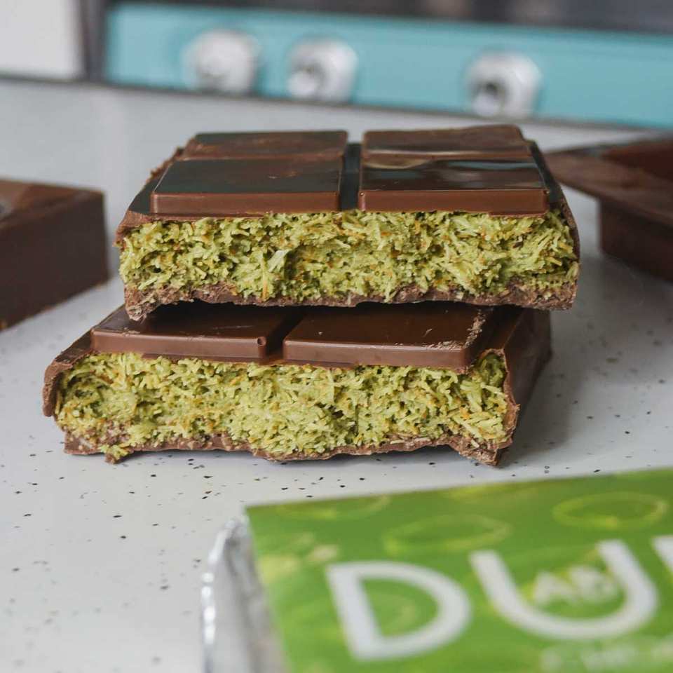 EXOTIC DUBAI CHOCOLATE BEST SELLING SWEET SOLID CHOCOLATE with NUT ...