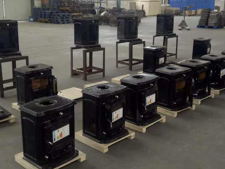 Classic European Wood Burning Stove - Smokeless & Efficient