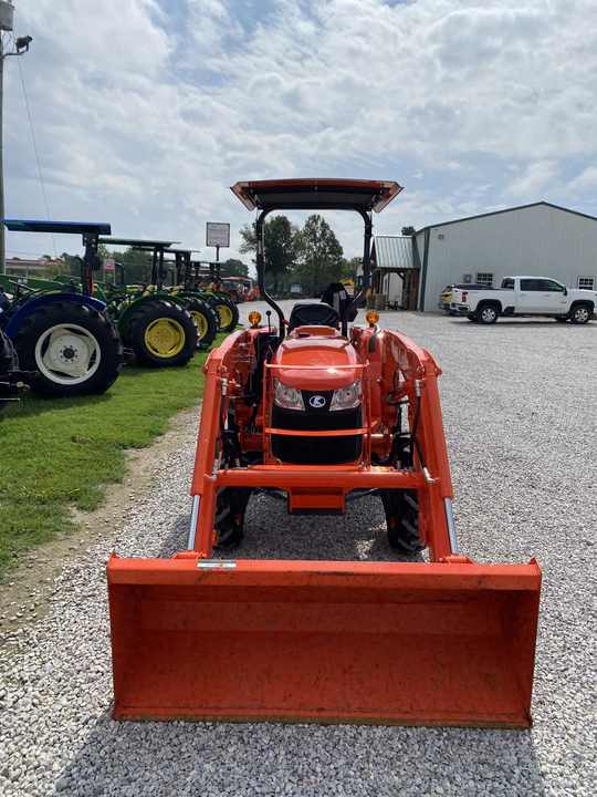 23HP Kubota L2501 Tractor - High Productivity & Durability