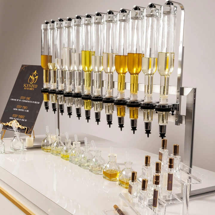 Luxurious Gold Metal Perfume Dispensers for Wedding Decor