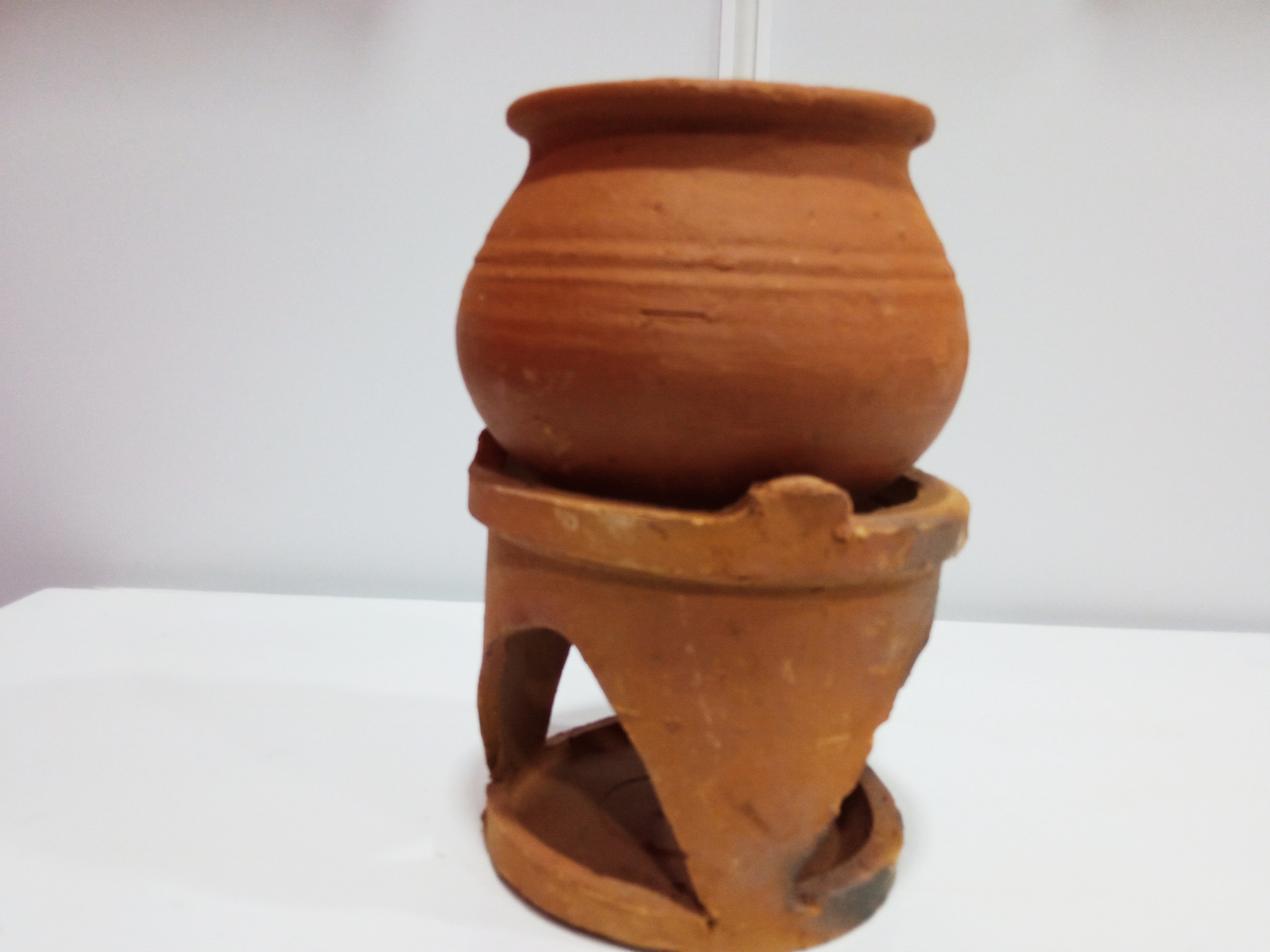 How to Choose the Best Clay Pot for Henna: A Complete Buyer's Guide