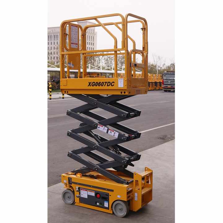 XG0708DC 7m Hydraulic Mobile Scissor Lift Platform - 115AH Batteries ...