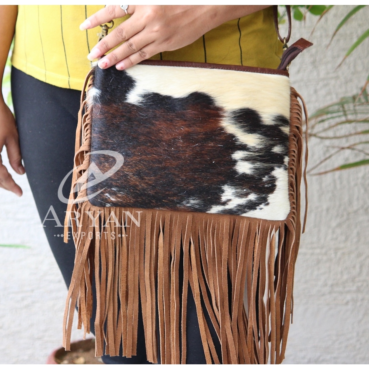 Stylish Design and Durable Craftsmanship for Every cowhide fringe purse ...