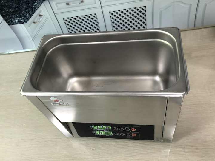 Innovative 6L Sous Vide Cooker - Even Heated, Tasty Results