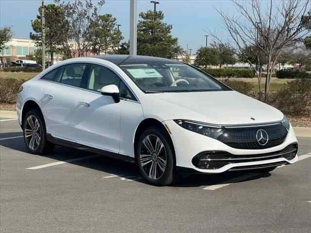 Used Mercedes-Benz EQE E-segment Fastback Sedan All-Electric 8L Engine ...