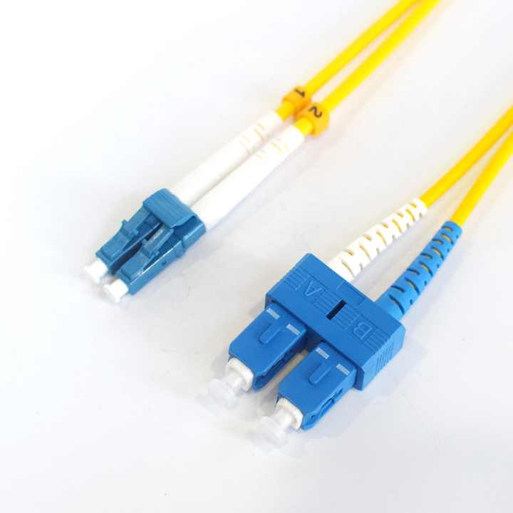 Single-Mode G652D Fiber Optic Patch Cord SC/UPC Interface PVC LSZH Simplex Jumper Cable for POE ...